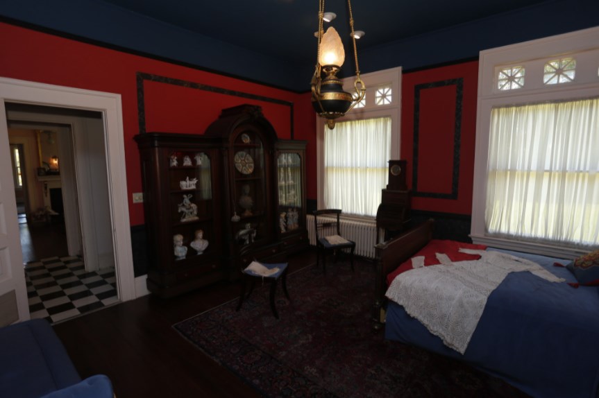 Locations Hub - Pompeiian Villa