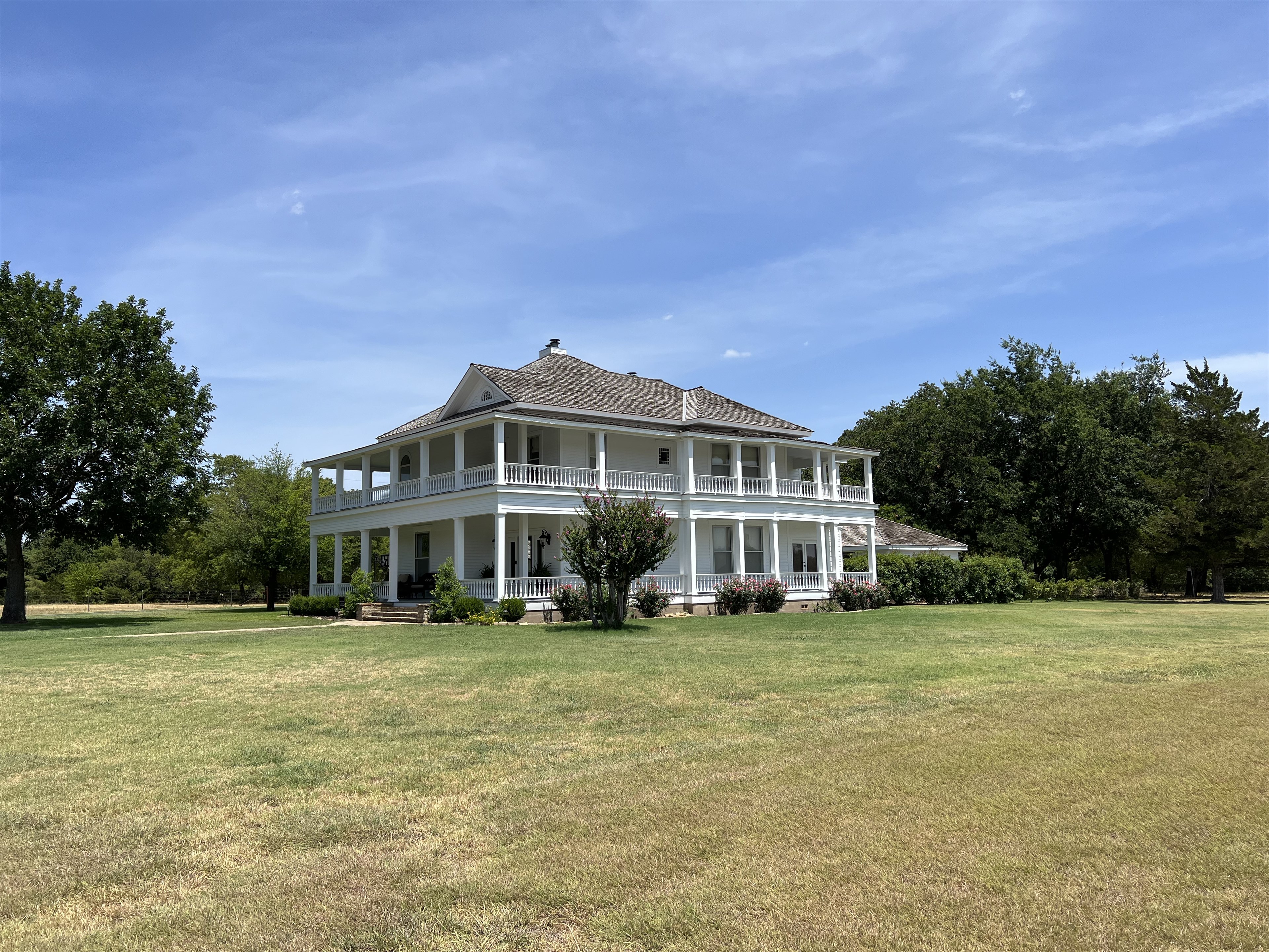 Locations Hub - Historic Phillips House