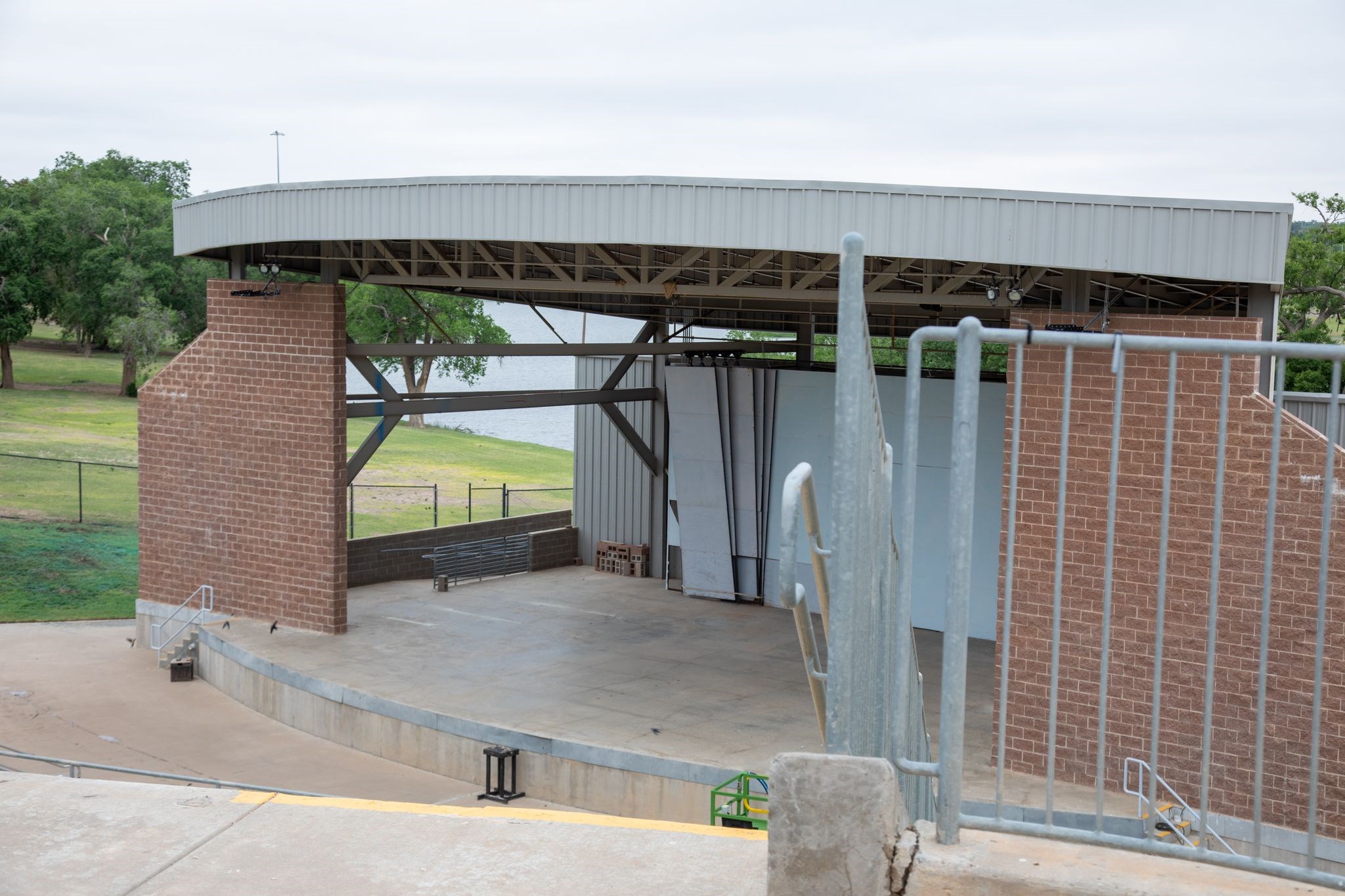Locations Hub - Moonlight Musicals Amphitheatre at McKenzie Park