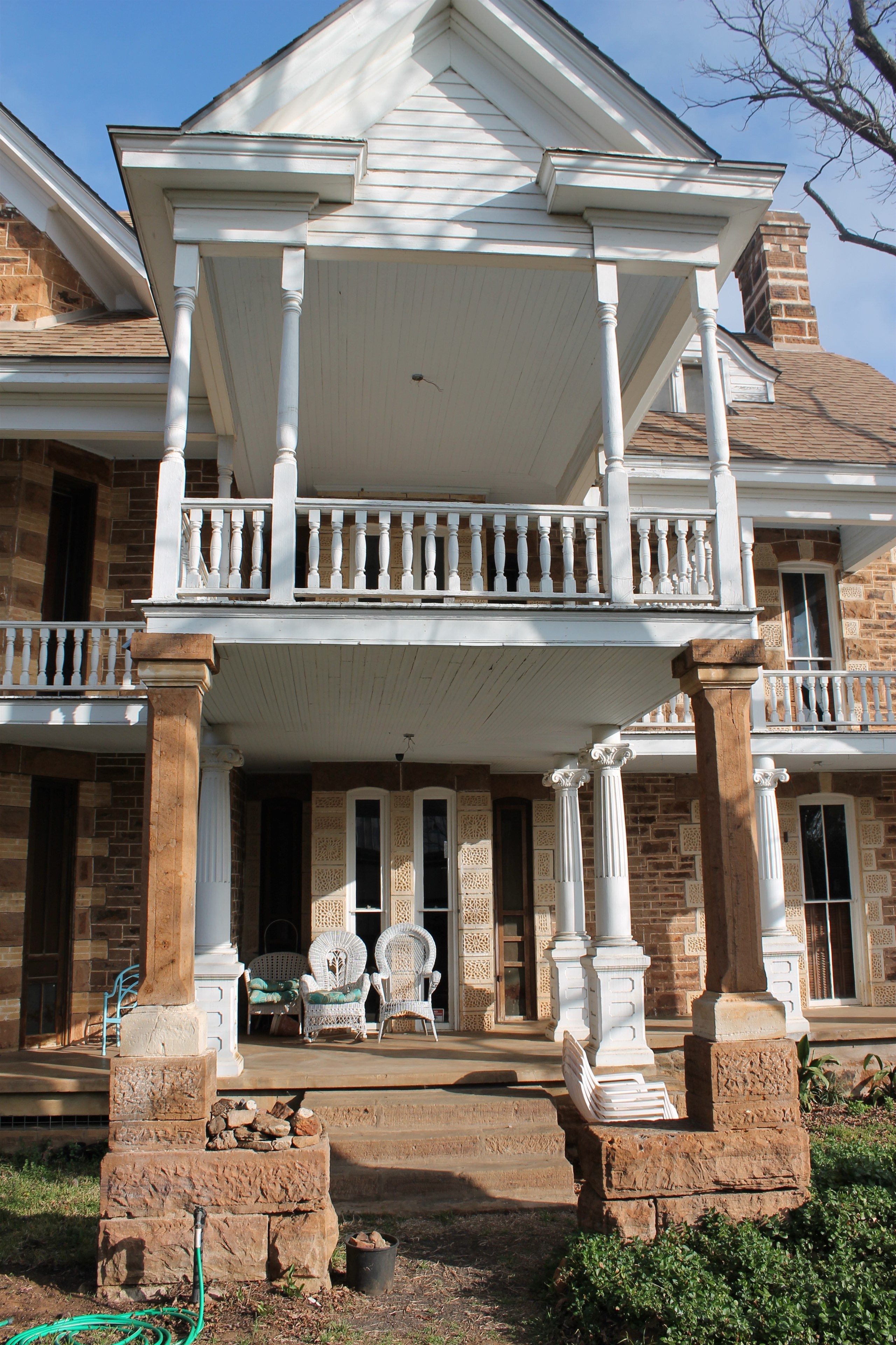 Locations Hub - Seaquist Mansion