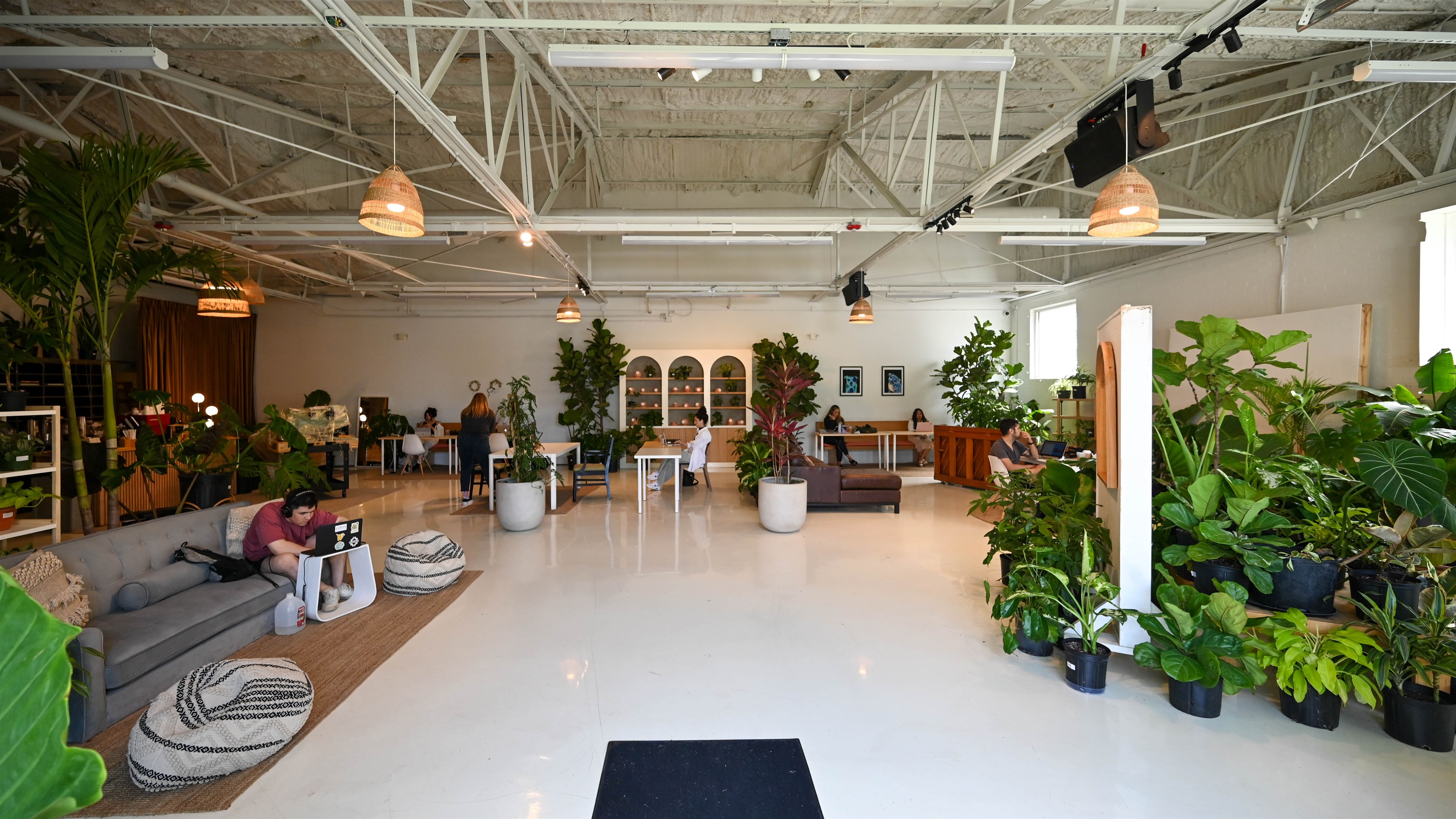Locations Hub - Eden Plant Co.
