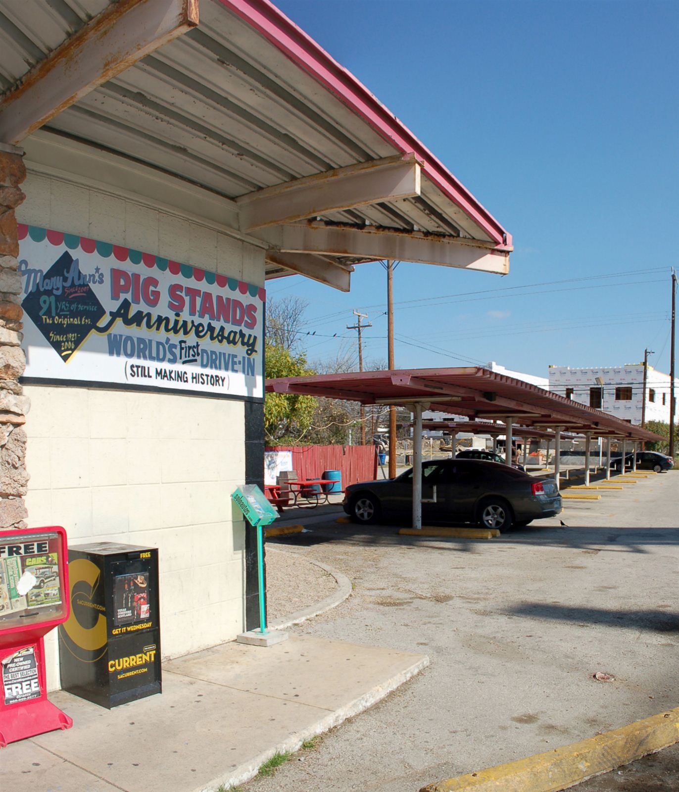 Locations Hub - Mary Ann's Pig Stand