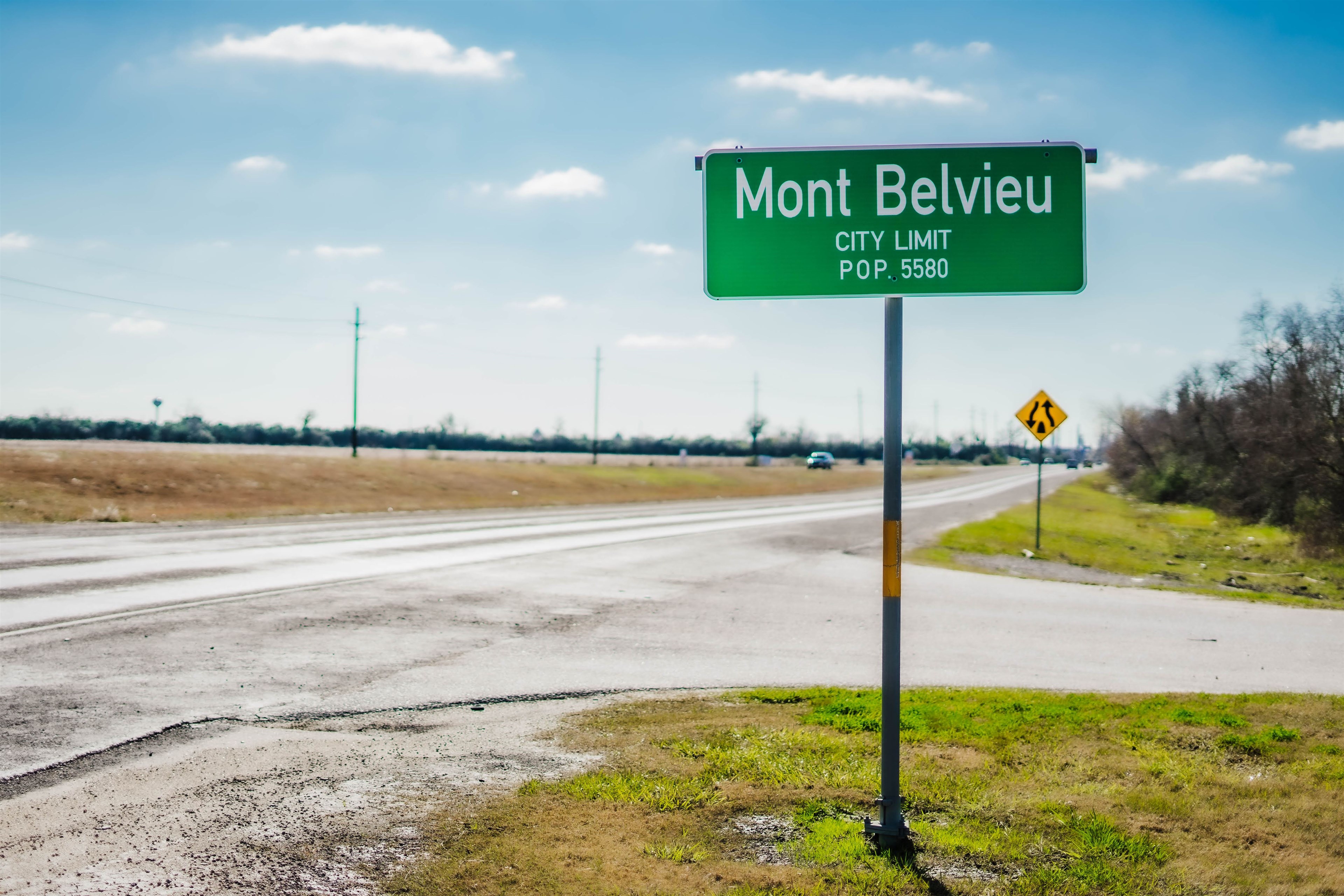 Locations Hub - Mont Belvieu - City Welcome Signage