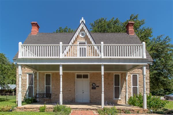 Locations Hub - Stephenville Historical House Museum