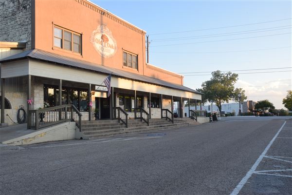 Locations Hub - Marble Falls